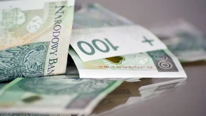 Renta po mężu - ile wynosi i czy jest dożywotnia? - Poradnik GoWork.pl